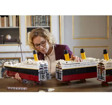 LEGO 10294 Titanic Creator Expert Building Blocks for Kids Multicolour ...