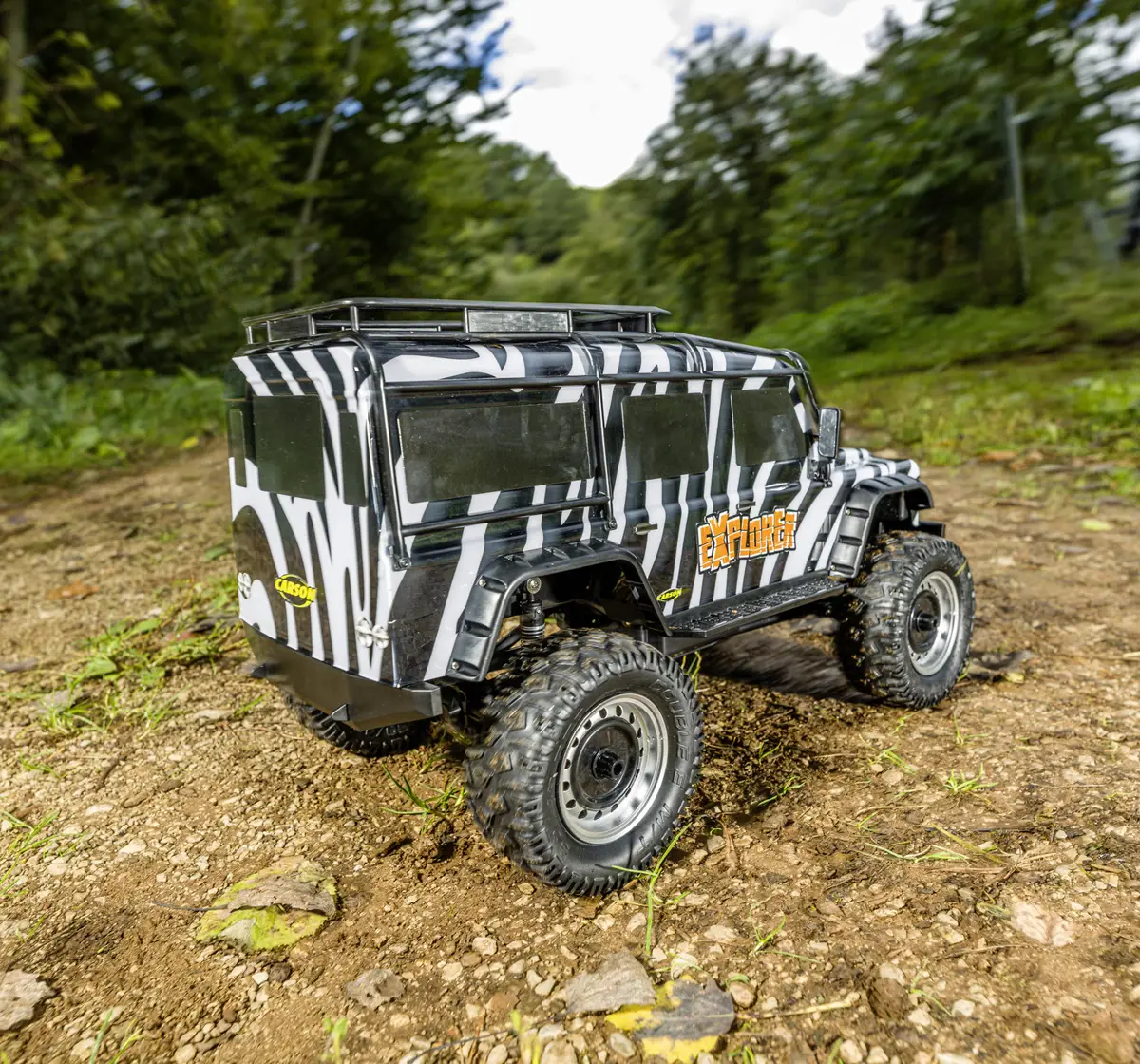 Carson 1:8 Land Rover Defender 100% RTR Safari Multicolour, 14+