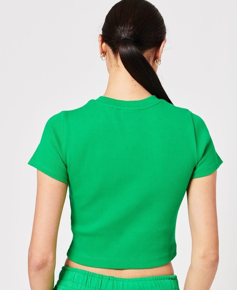 CODE ESSENTIAL FITTED CROP TEE