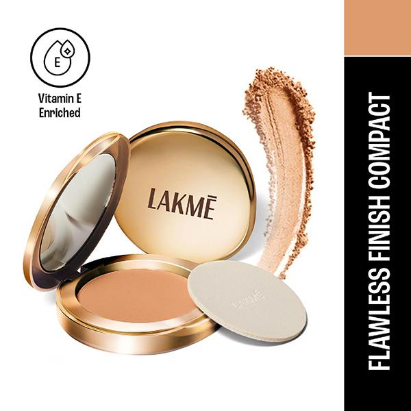 Buy Lakme 9 to 5 Flawless Matte Complexion Compact - Almond 8 gm Online ...