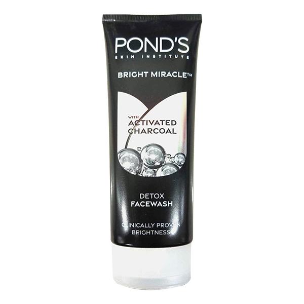 Pond's Bright Miracle Detox Face Wash with Activated Charcoal 100 g