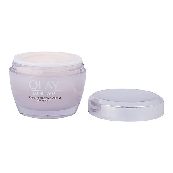 Buy Olay Day Cream Luminous Moisturiser (Spf 15 Pa++) 50 gm Online at ...