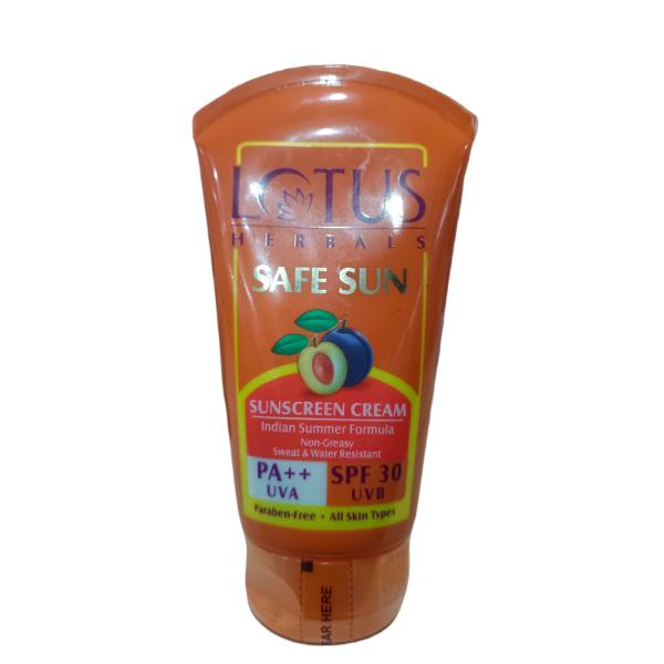 Buy Lotus Herbals Safe Sun Sunscreen Cream PA++ Uva SPF 30 UVB 100 gm ...