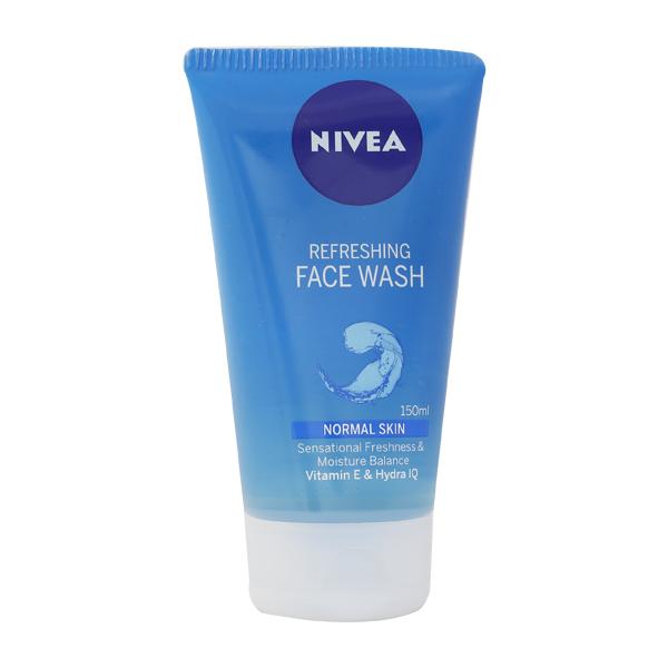 Buy Nivea Refreshing Face Wash For Normal Skin 150 ml Online at ...
