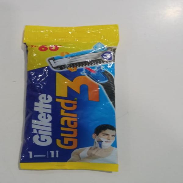 Buy Gillette Guard 3 Razor 1's Online at Discounted Price | Netmeds