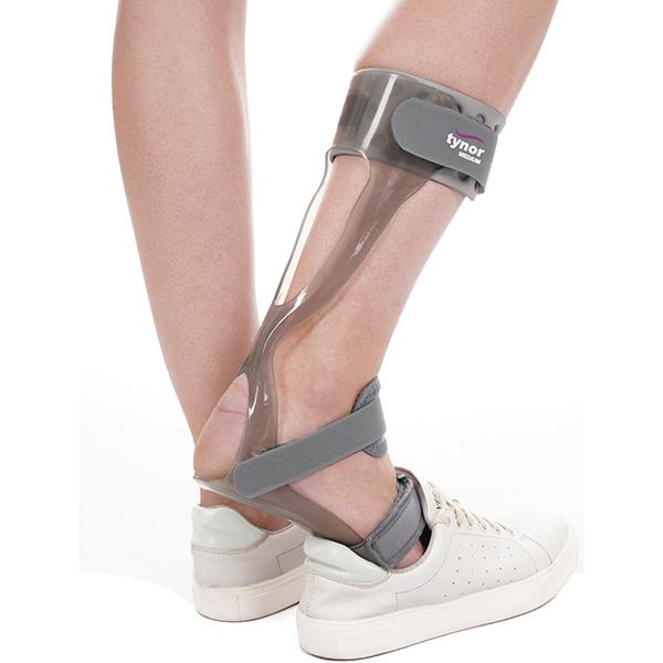 Buy Tynor Foot Drop Splint Left (S) (D 17) Online at Discounted Price ...
